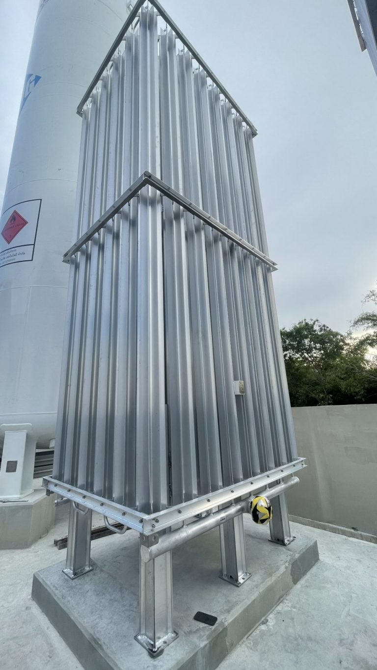 LNG Ambient Air Vaporizer ( AAV ) - Gms Interneer